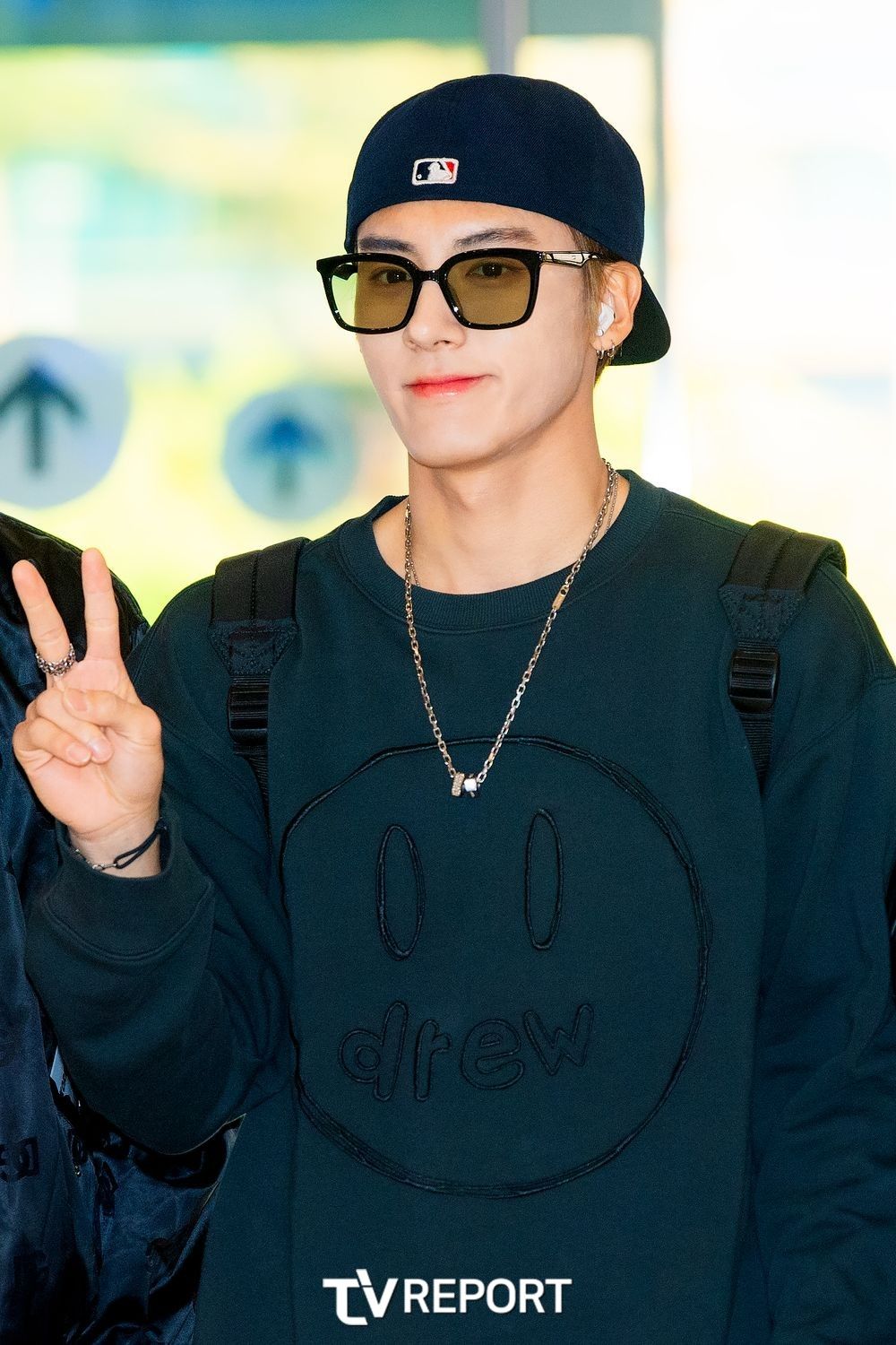 [T포토] 에릭 '애교스러운 브이'