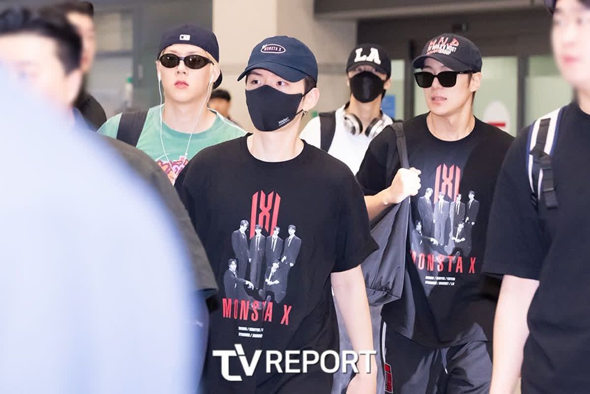 [T포토] 하이라이트 윤두준 '피곤한 입국'